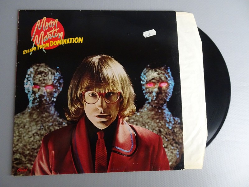 Vinyl album: Moon Martin: Escape From Domination. - Kringwinkel