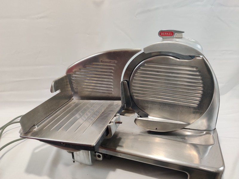 Berkel 834 snijmachine - Kringwinkel