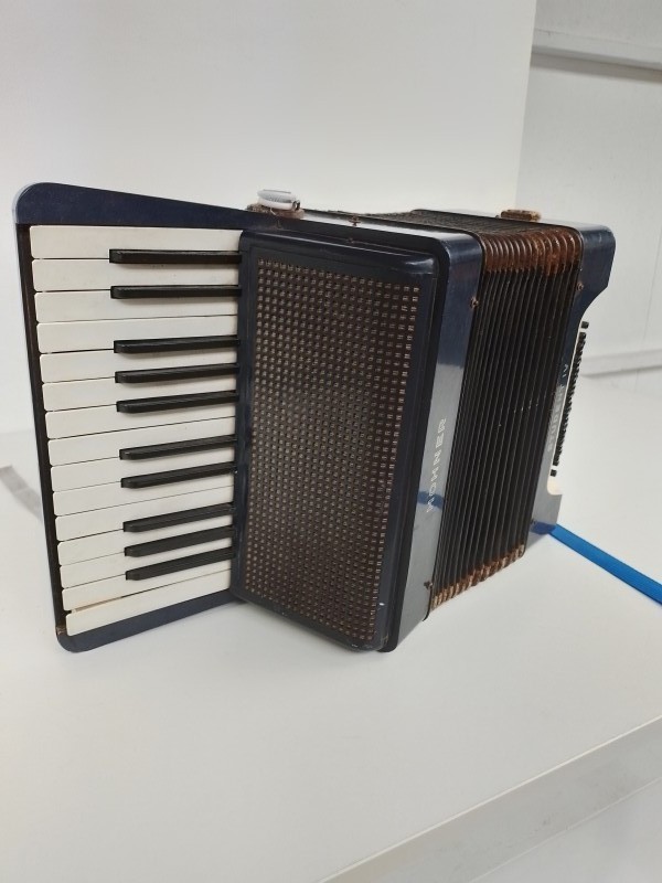 Accordeon Hohner IV Student - Kringwinkel
