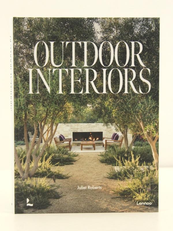 Outdoor Interiors - Juliet Roberts - Kringwinkel