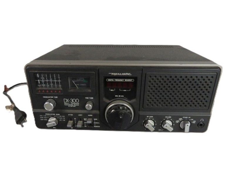 Realistic DX-300 Quartz Synthesized Communication Receiver. - Kringwinkel